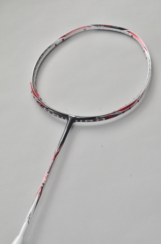 린단의 플레이를 완성하는 단 하나의 라켓! LI-NING N90-III